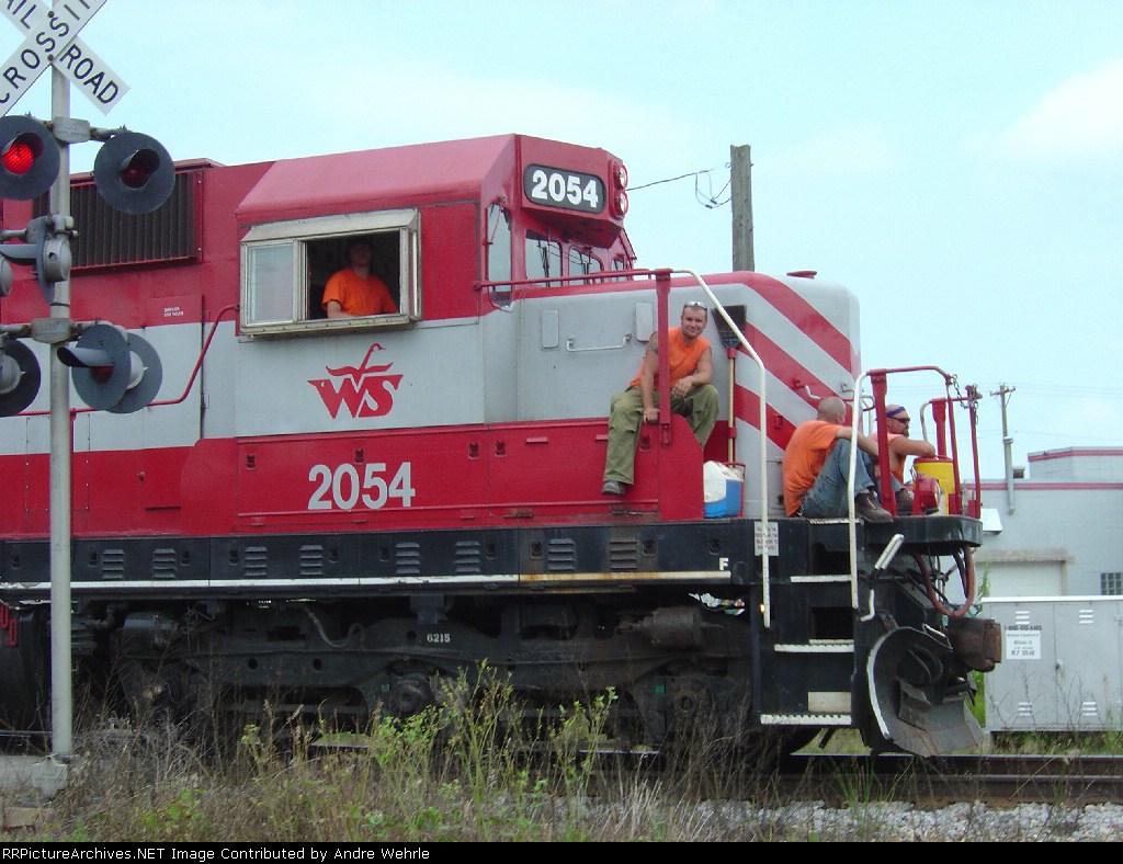 WSOR 2054 has a lot of "passengers"